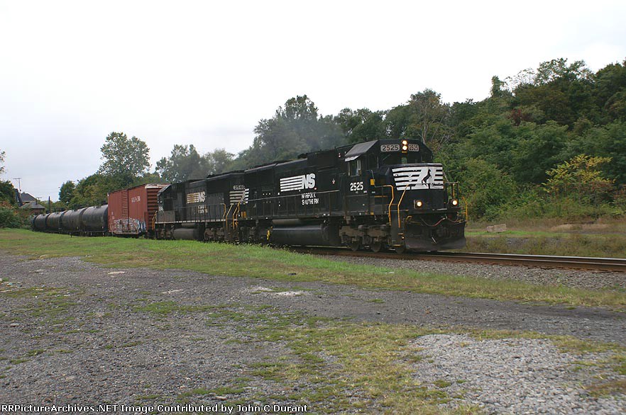 NS 2525 64R @ 1313hrs